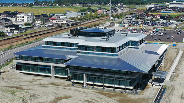 YKK AP30ビル｜OiTr（オイテル）